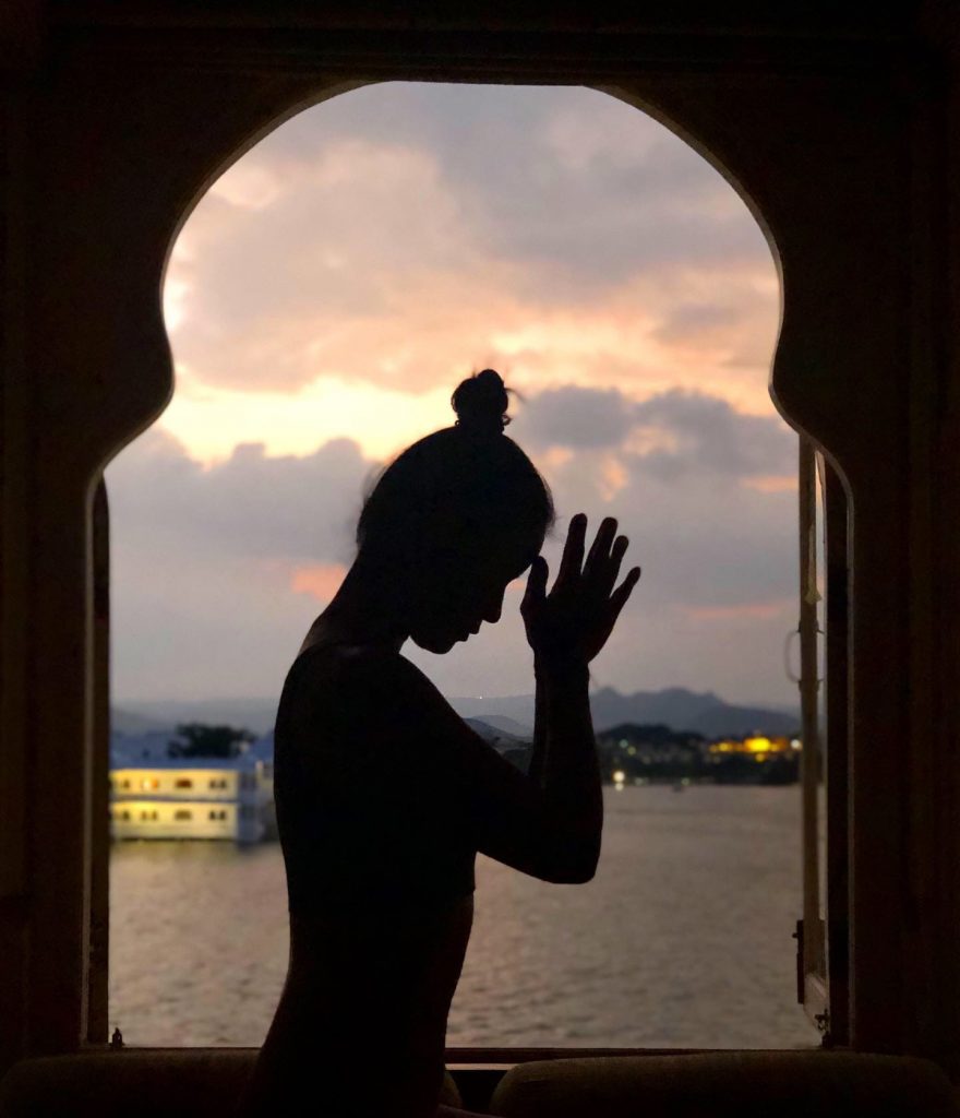 ¿Qué significa namaste? - Xuan Lan Yoga